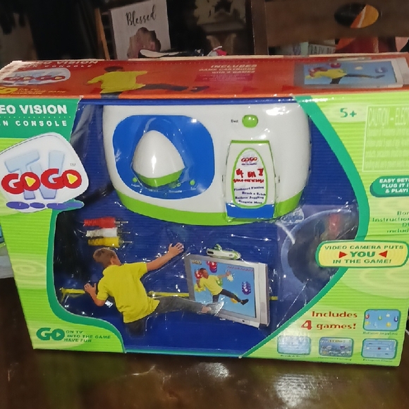GOGO | Toys | Gogo Video Vision Game Console Green And Blue | Poshmark